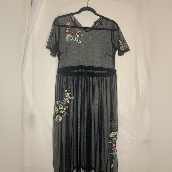 Forever 21 | Dresses | Forever 2 Sheer Mesh Embroidered Floral Midi ...